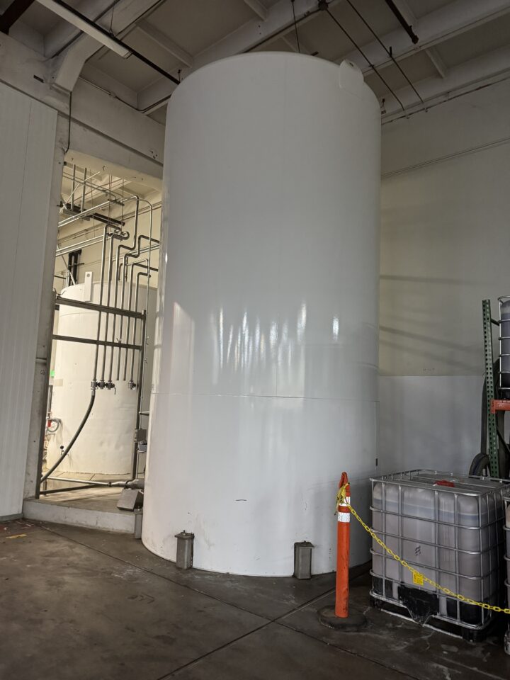 Walker 10,000 Gallon Tank Silo - Rabin Worldwide