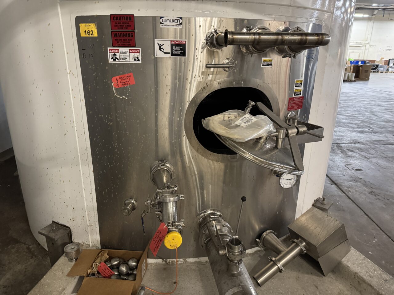 Walker 10,000 Gallon Tank Silo - Rabin Worldwide